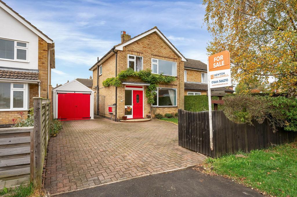 Stunning Family Home on Scalford... 3 bed semi-detached house - £250,000