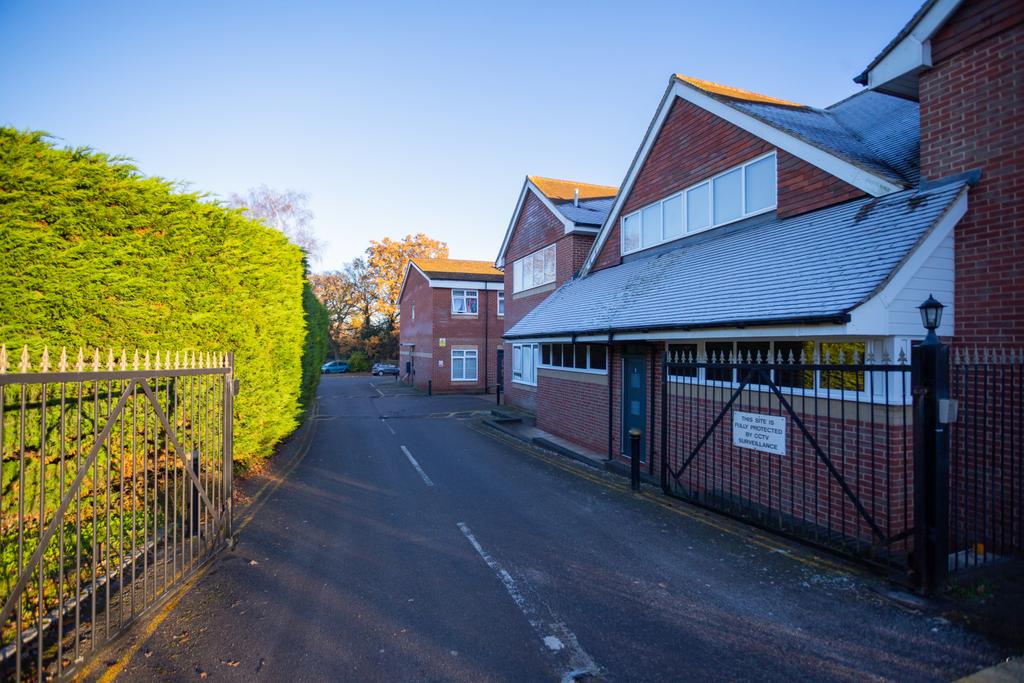 Basingstoke Road, Reading RG7 1 bed house - £950 pcm (£219 pw)