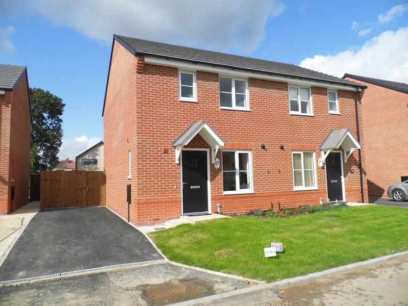 Stoneley Park, Crewe, Cheshire, CW1 3 bed semi-detached house - £1,000 ...