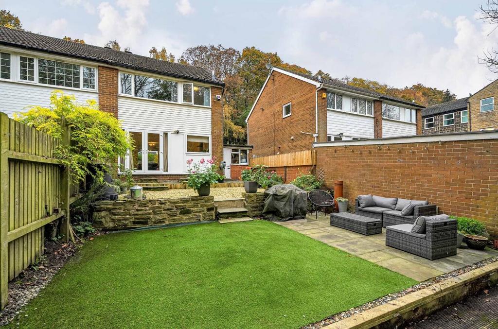 Hawksworth Road, Horsforth, LS18 3 bed semi-detached house for sale - £ ...
