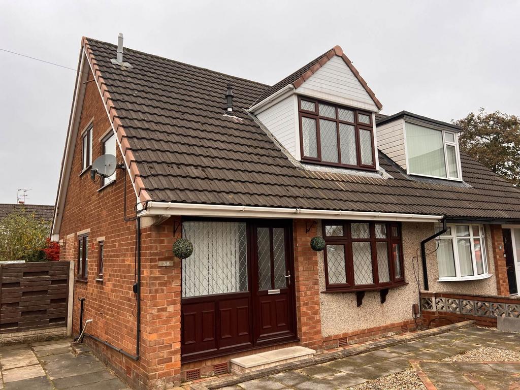 Fairclough Crescent, Haydock 3 bed semi-detached house - £175,000