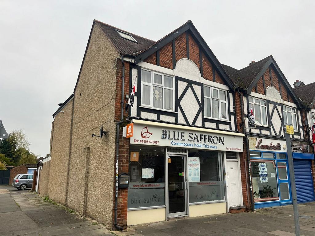 Ickenham, Uxbridge UB10 Retail property (high street) - £2,167 pcm (£ ...