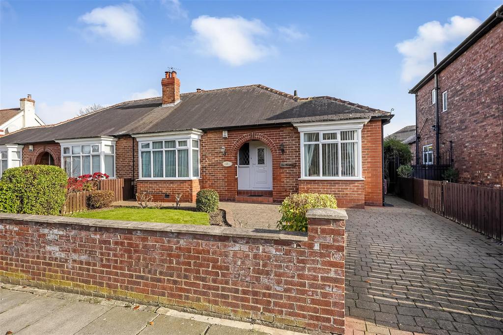 Neasham Road, Darlington 2 bed semi-detached bungalow - £210,000