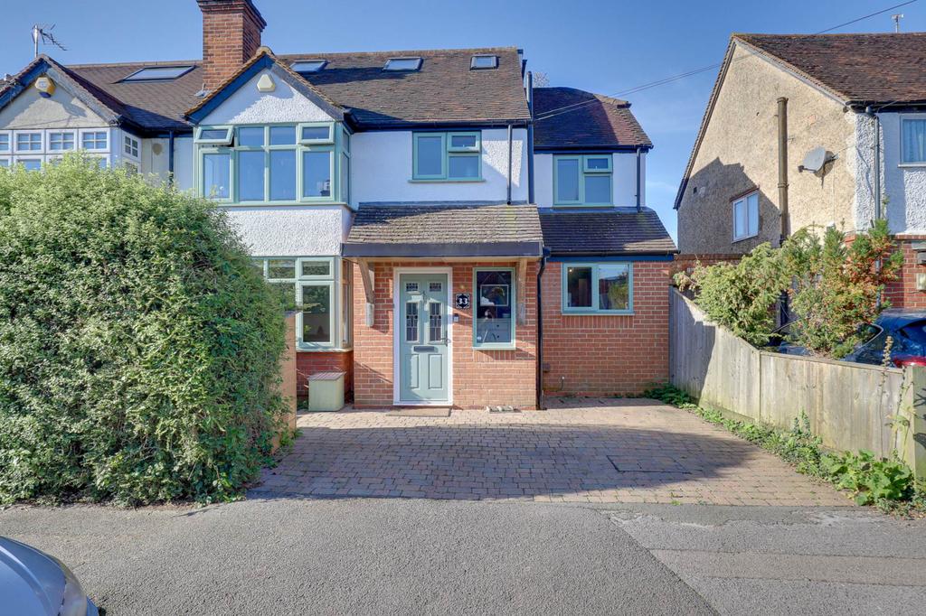 Matlock Road, Caversham Heights 5 bed semi-detached house - £855,000