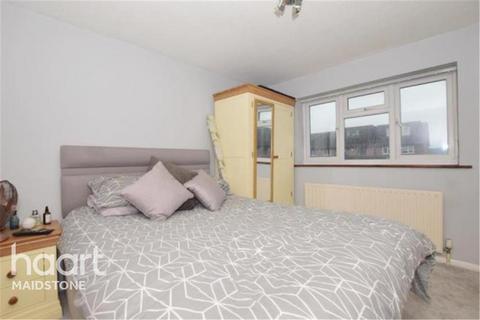 Houses to rent in Kent | OnTheMarket