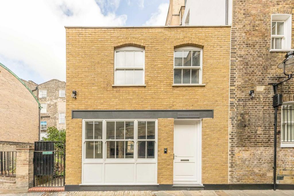 Colonnade, London WC1N 2 bed terraced house - £1,450,000