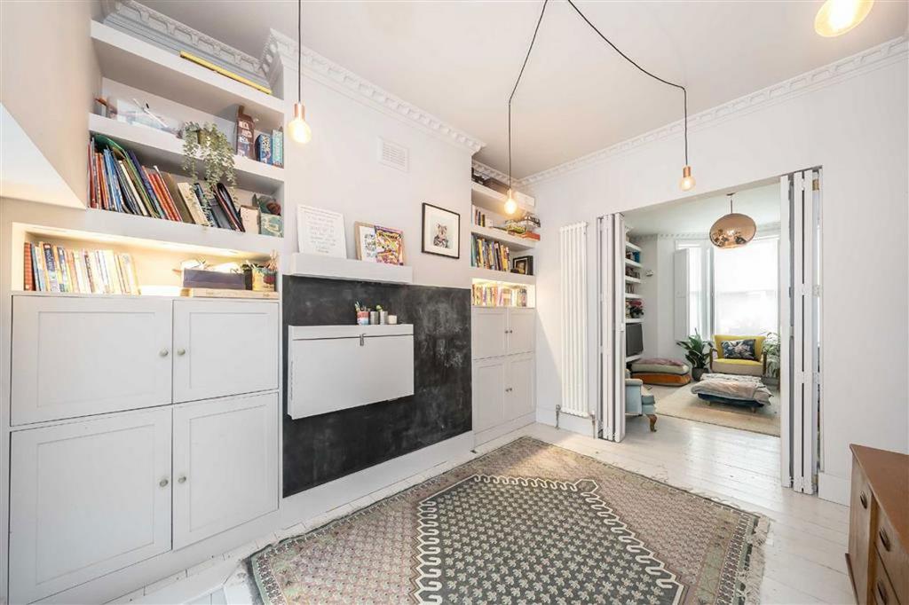 Brockley Grove, London SE4 5 bed semi-detached house - £1,100,000