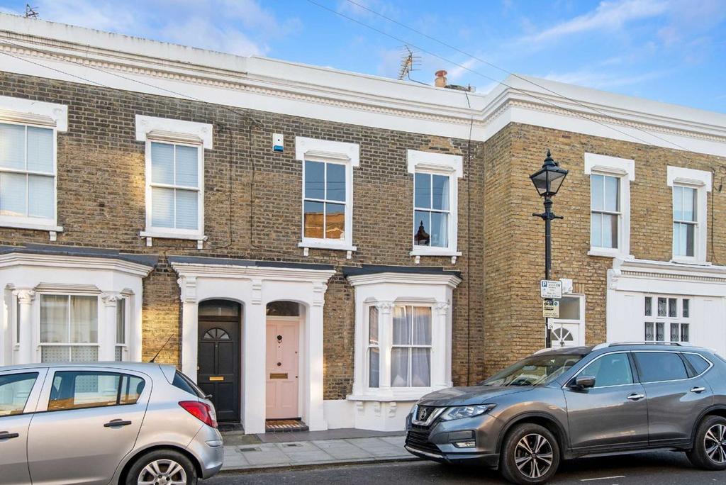 Ropery Street, London E3 2 bed terraced house - £750,000