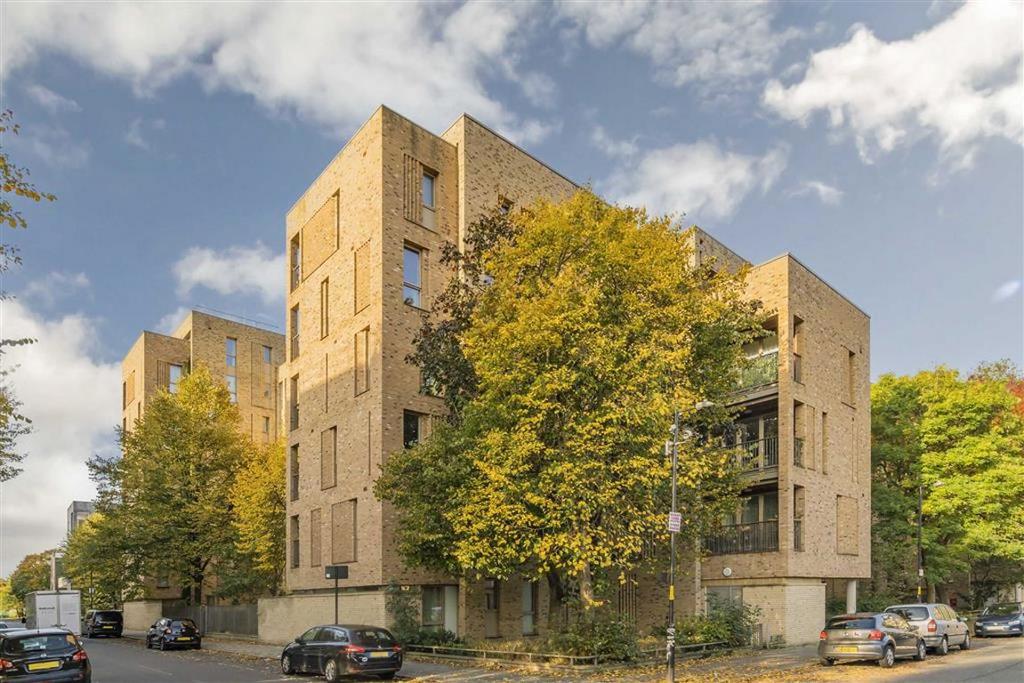 Cooks Road, London SE17 2 bed flat - £599,950