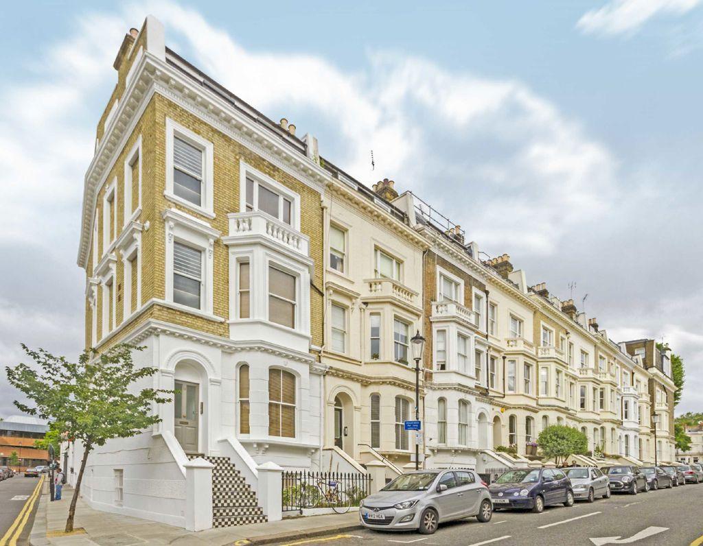Gordon Place, London W8 2 bed flat - £2,799 pcm (£646 pw)