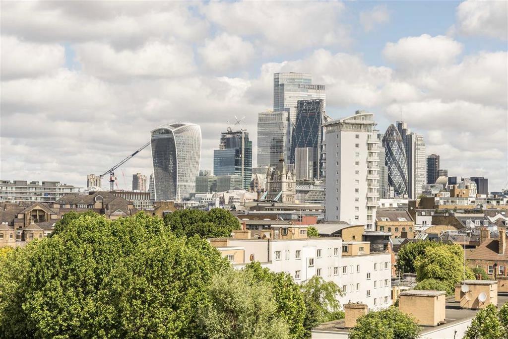 Freda Street, London SE16 1 bed flat - £400,000