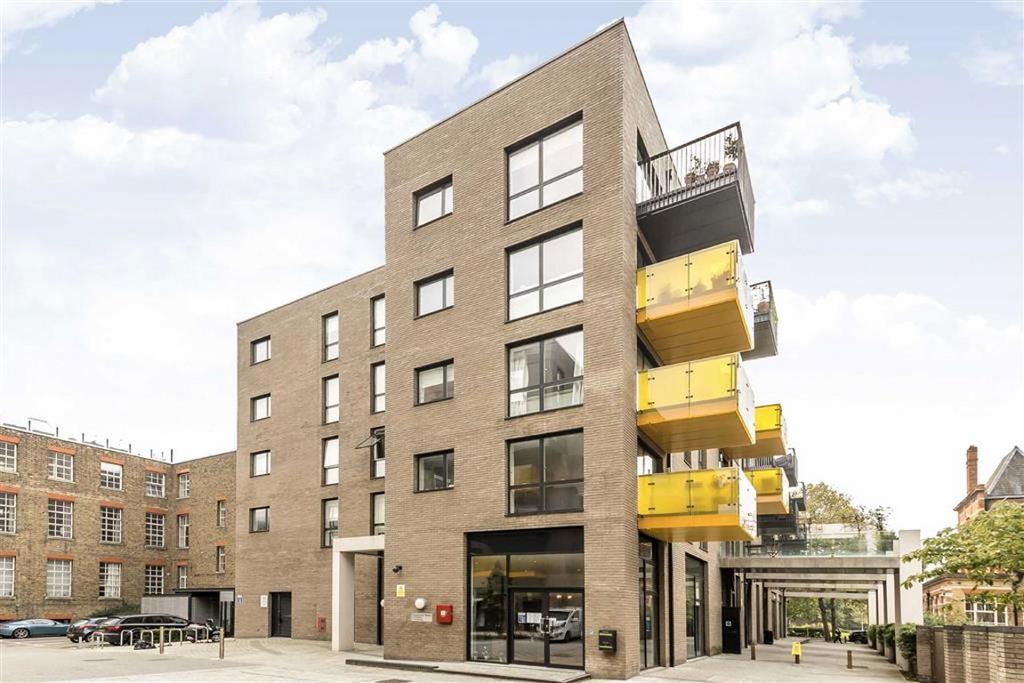 Arts Lane, London SE16 2 bed flat - £645,000