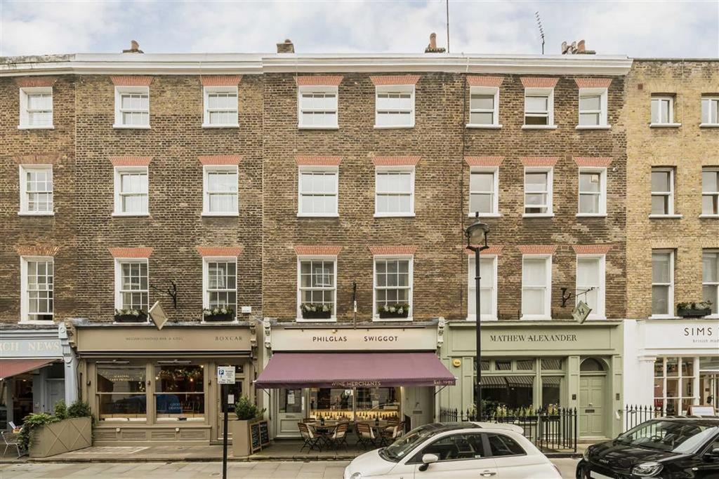 New Quebec Street, London W1H 2 bed flat - £3,488 pcm (£805 pw)