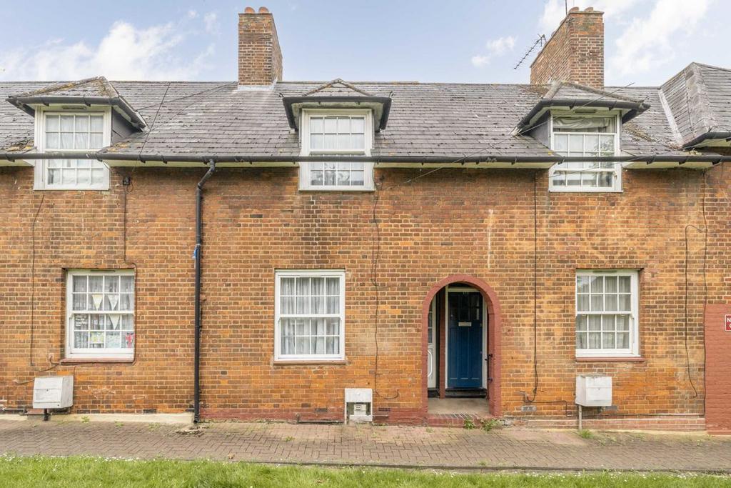 Wulfstan Street, London W12 3 bed terraced house - £525,000