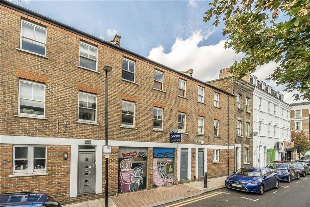 Chilton Street, London E2 2 bed flat for sale - £525,000
