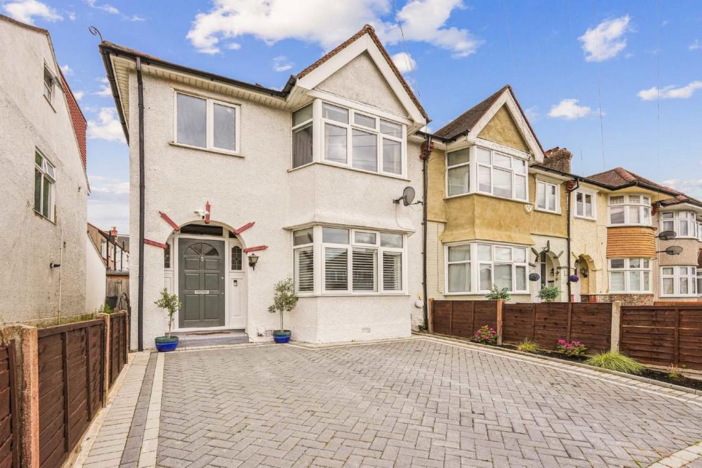 Ellison Road, London SW16 3 bed semi-detached house - £800,000