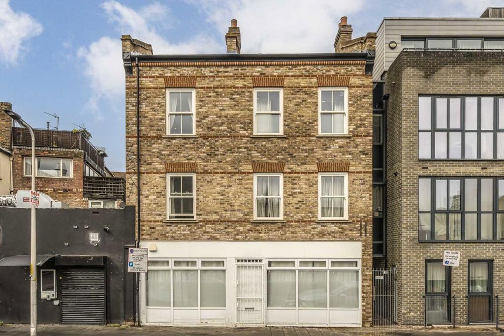 Warham Street, London SE5 1 bed flat - £1,746 pcm (£403 pw)