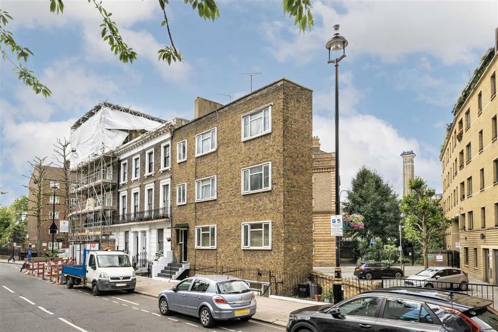 Lupus Street, London SW1V 1 bed flat - £395,000