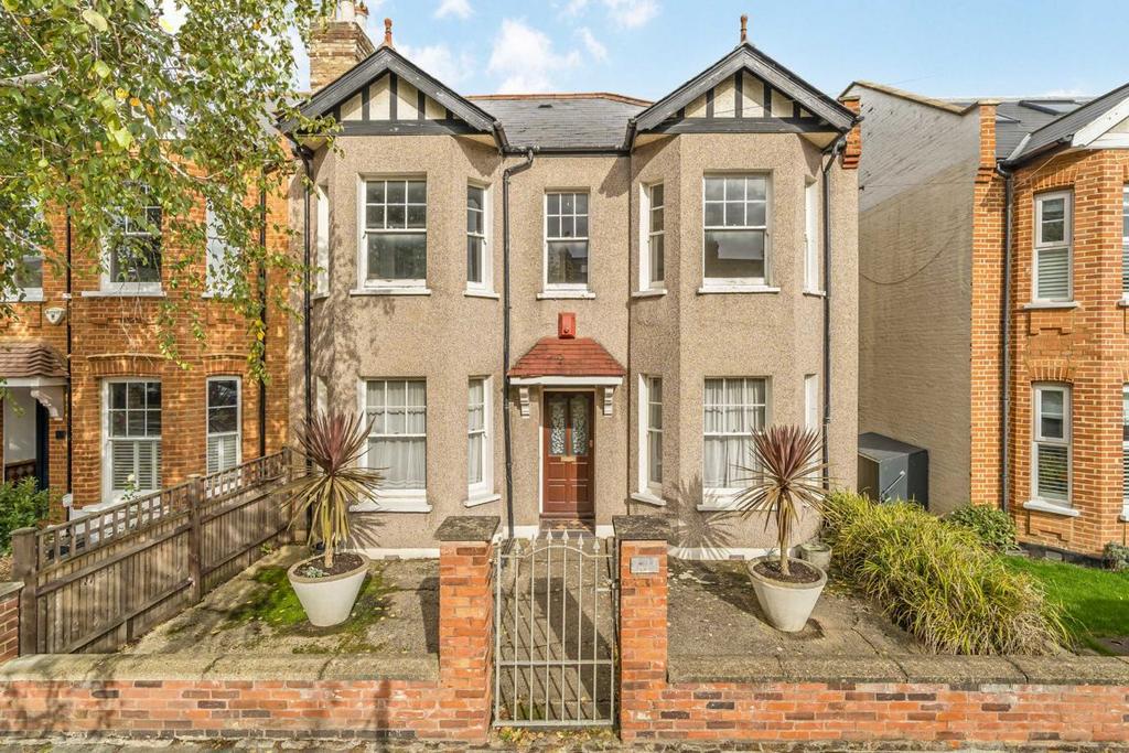 Cromwell Road, London SW19 4 bed semi-detached house - £1,200,000