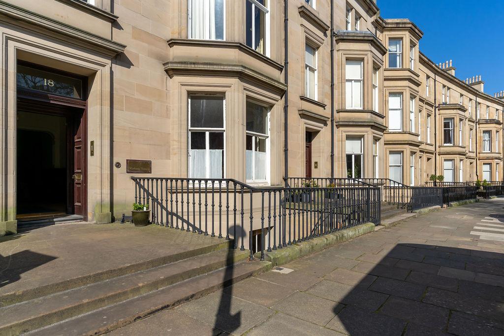 Rothesay Terrace 2 bed apartment - £495,000
