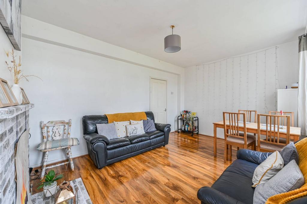 Weir Road, Balham, London, SW12 2 bed flat for sale - £425,000