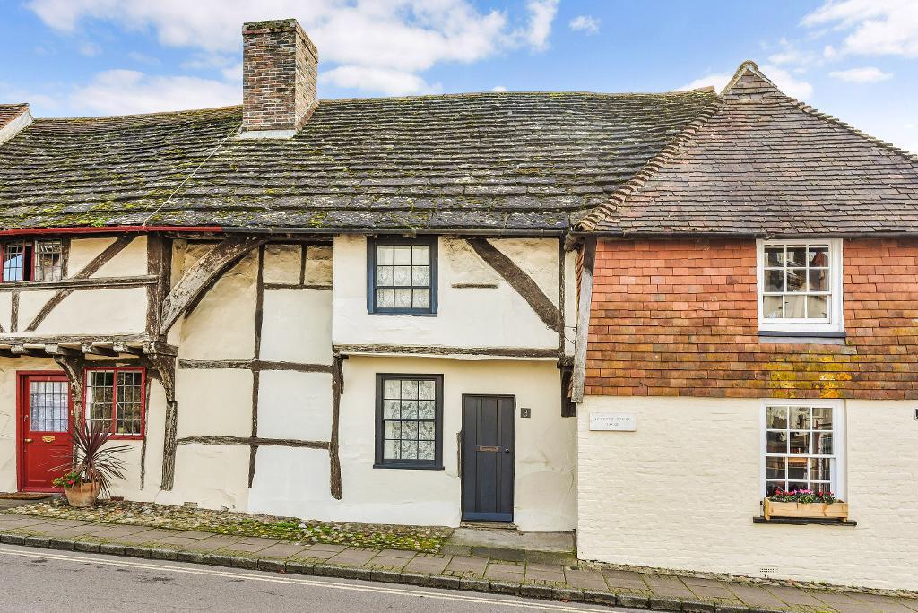Church Street, Steyning, West Sussex... 2 bed terraced house - £475,000