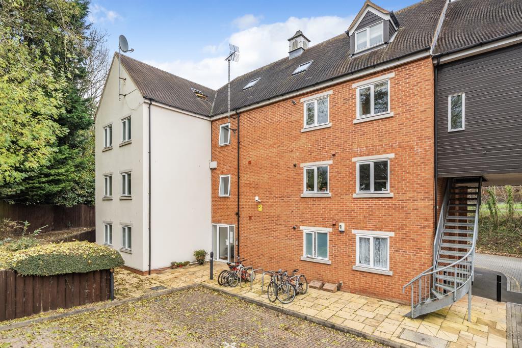Linacre Court, Headington, OX3 2 bed apartment - £1,550 pcm (£358 pw)