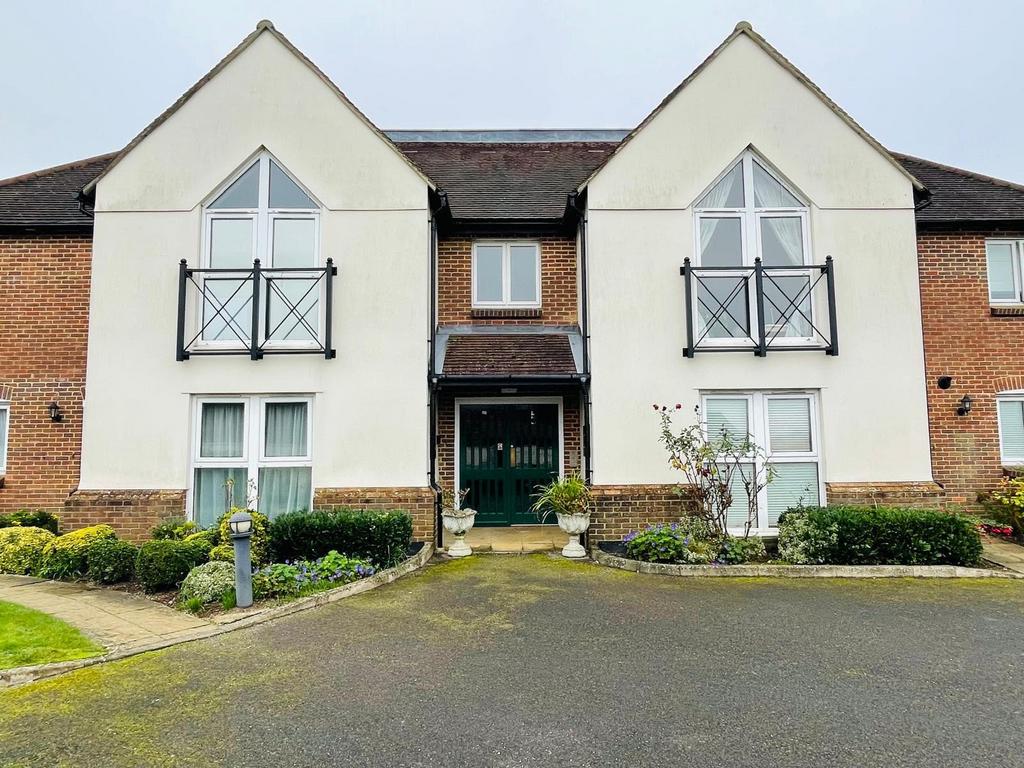 Ashtead Village 3 bed apartment - £1,850 pcm (£427 pw)