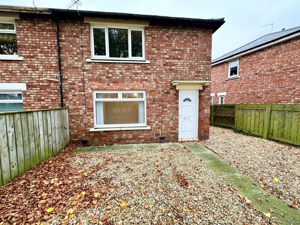 Houghton le Spring DH5 2 bed semi-detached house - £85,000