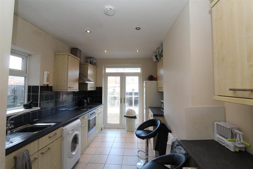 Brook Street, Cardiff CF11 4 bed private hall - £1,800 pcm (£415 pw)