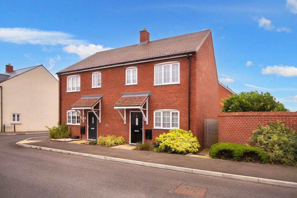 Hatherley GL51 6GJ 3 bed house - £1,450 pcm (£335 pw)
