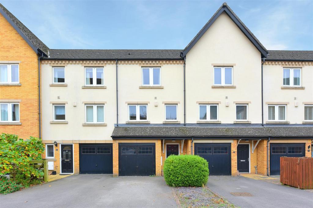 Blue Bridge Lane, York 3 bed townhouse - £1,575 pcm (£363 pw)