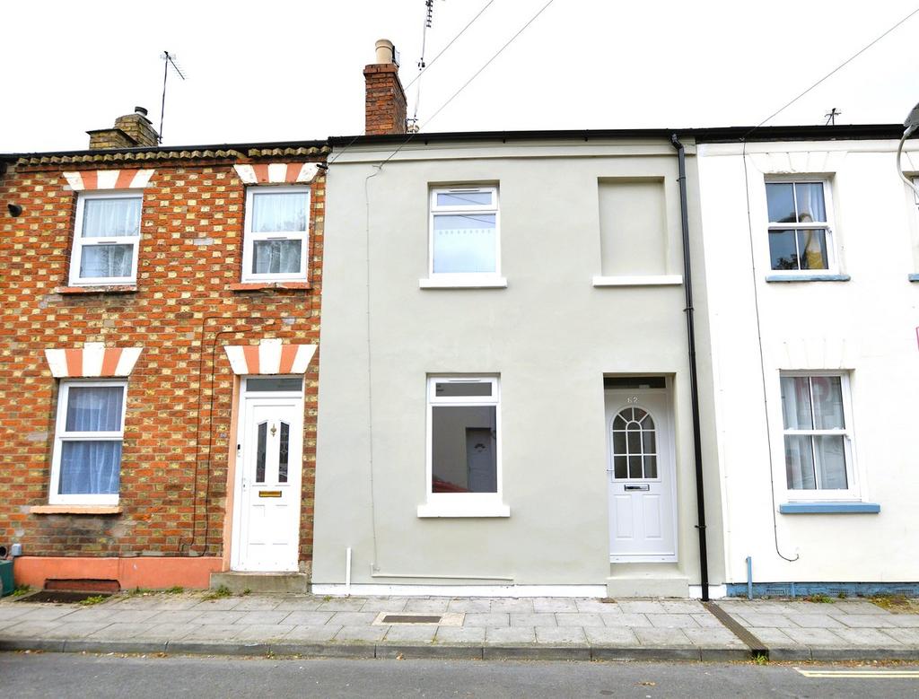 Townsend Street, Cheltenham, GL51 2 bed townhouse - £245,000