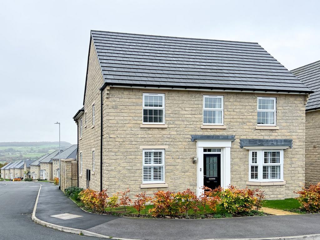Mag Brook Gardens, Holmfirth HD9 4 bed detached house - £525,000
