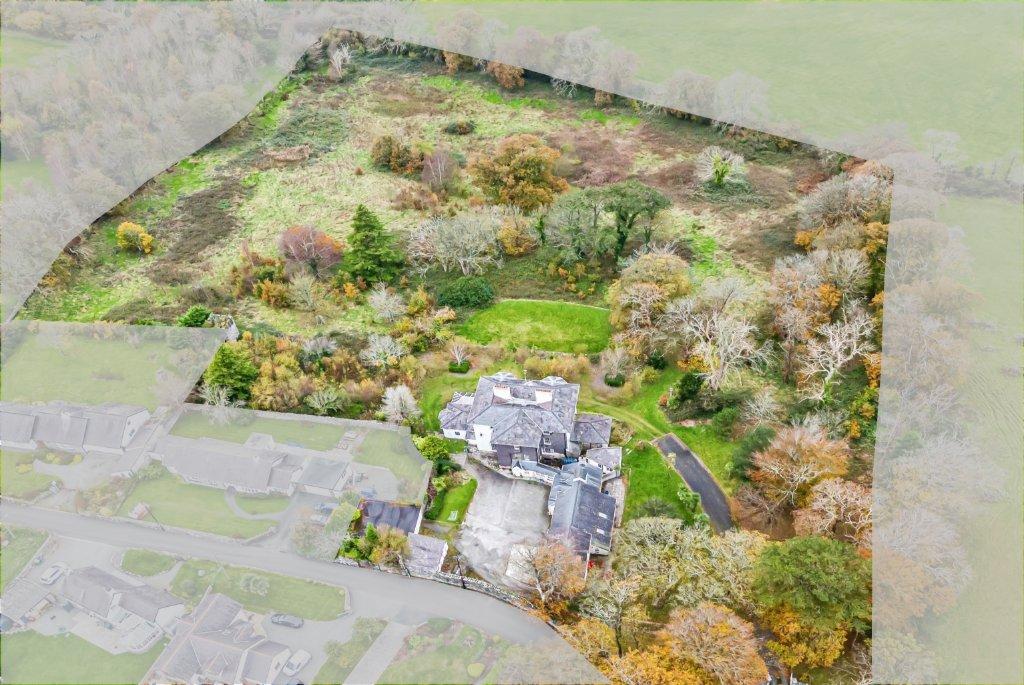 Caeathro, Caernarfon, Gwynedd 8 bed detached house - £400,000