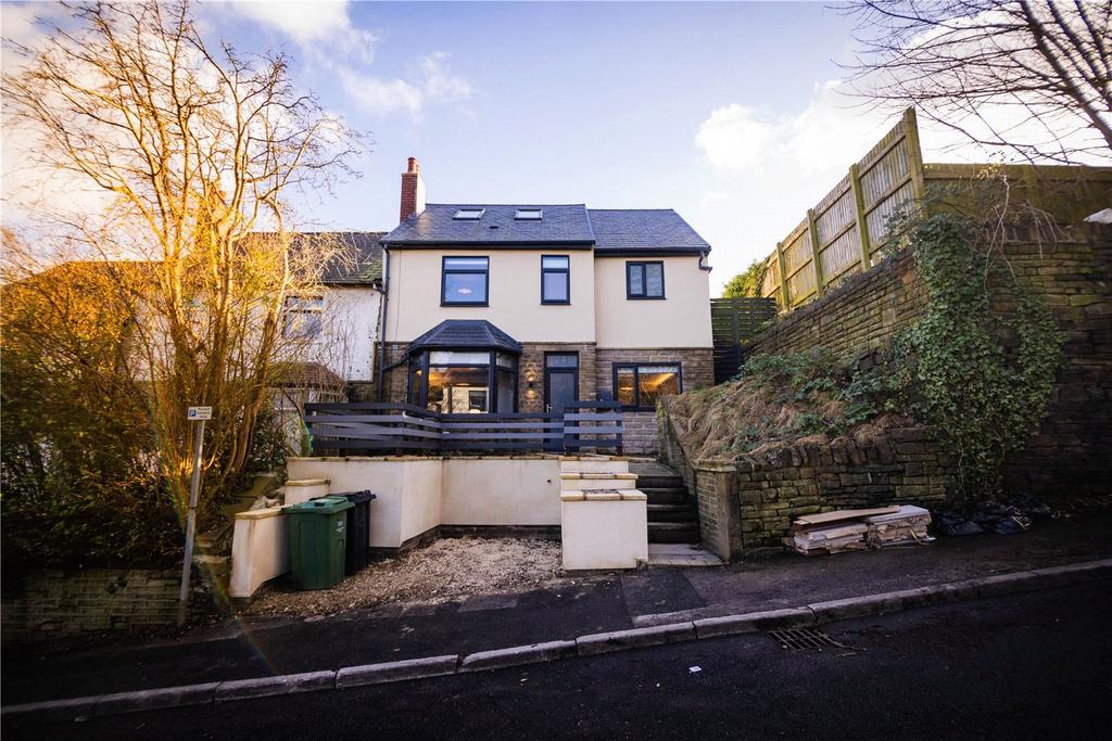 29 Malvern Road, Newsome... 6 bed terraced house - £3,354 pcm (£774 pw)