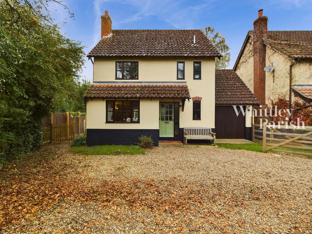 Syleham, Eye IP21 3 bed detached house - £365,000