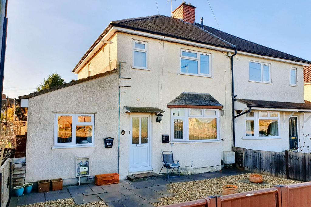 Cotswold Road, Bristol BS37 2 bed ground floor flat for sale - £189,950