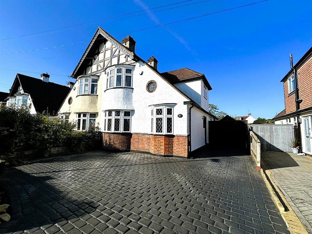 Brookmead Avenue, Bromley 3 bed semi-detached house for sale - £700,000