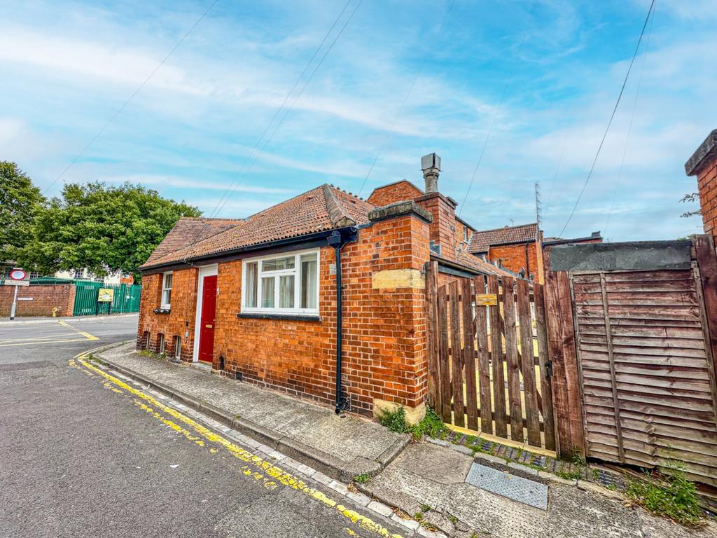 The Sedgemoor Centre, Blake Street... 1 bed terraced house for sale - £ ...