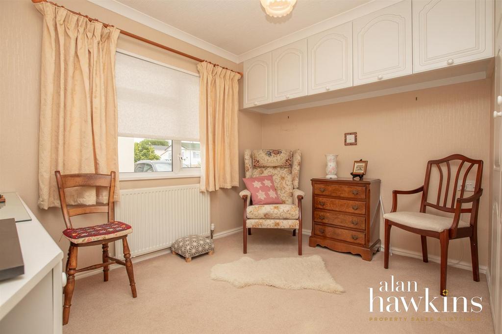Lillybrook Estate, Lyneham SN15 4 2 bed park home for sale - £169,995