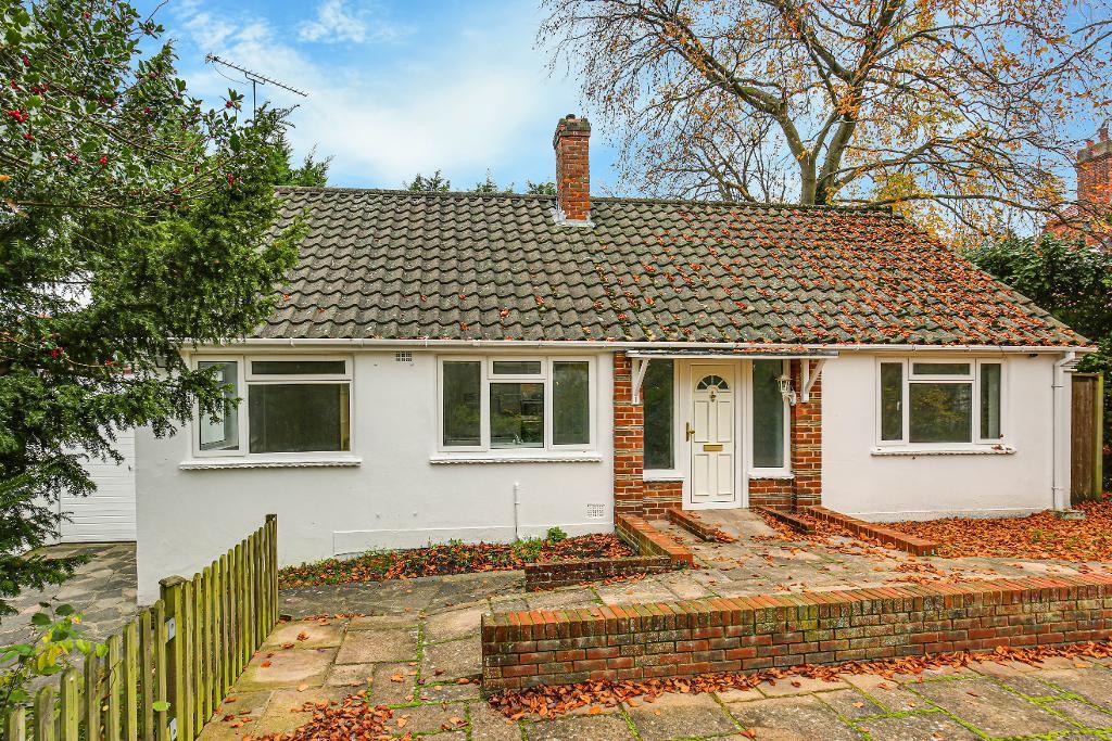 Melville Avenue, South Croydon... 2 bed bungalow - £575,000