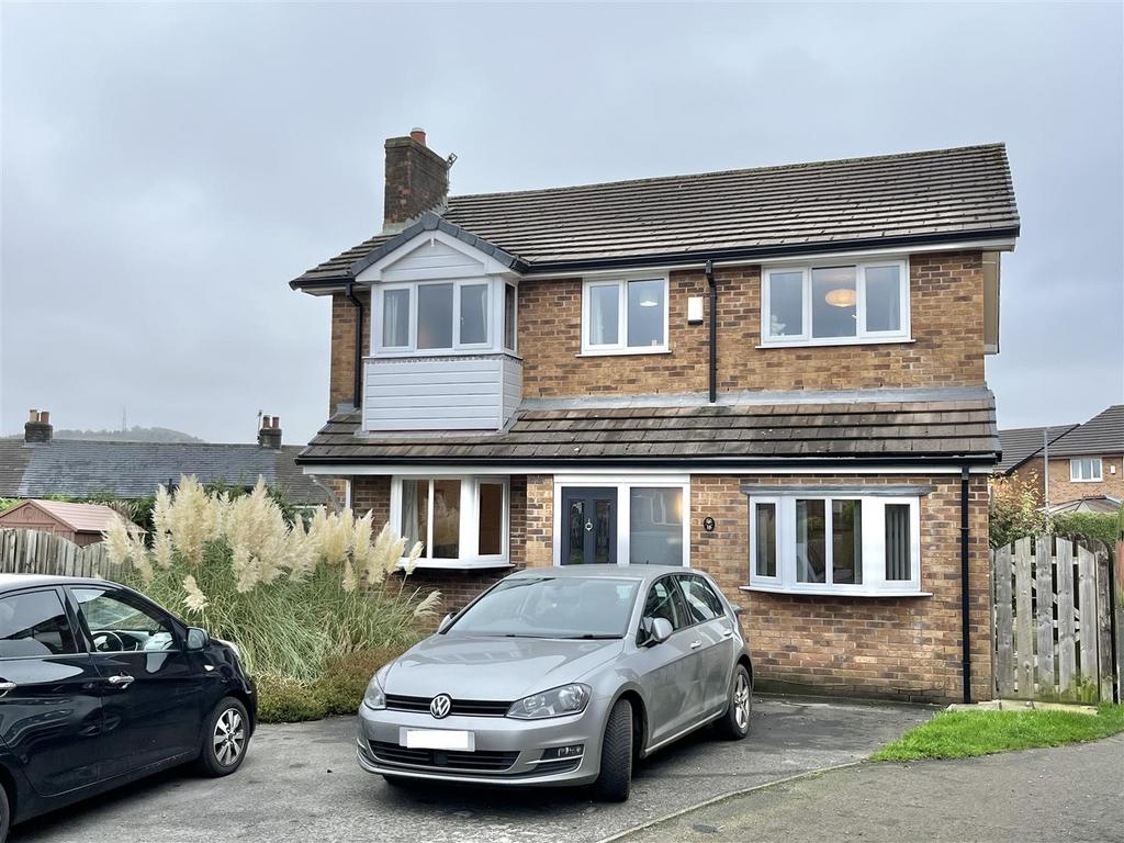Foxlea, Simmondley, Glossop 4 bed detached house for sale - £440,000