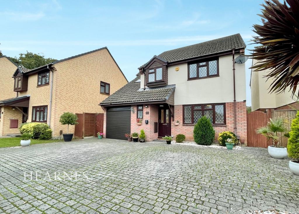 Cucklington Gardens, Muscliff... 5 bed detached house - £550,000