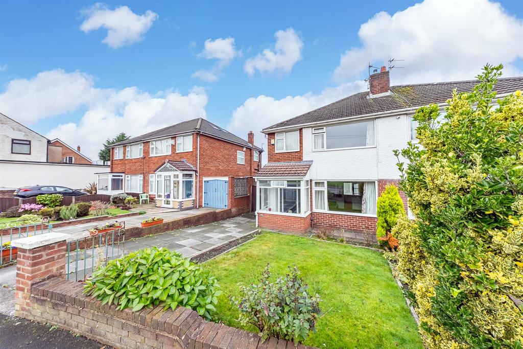 Portico Lane, Prescot, Merseyside 3 bed semi-detached house - £200,000