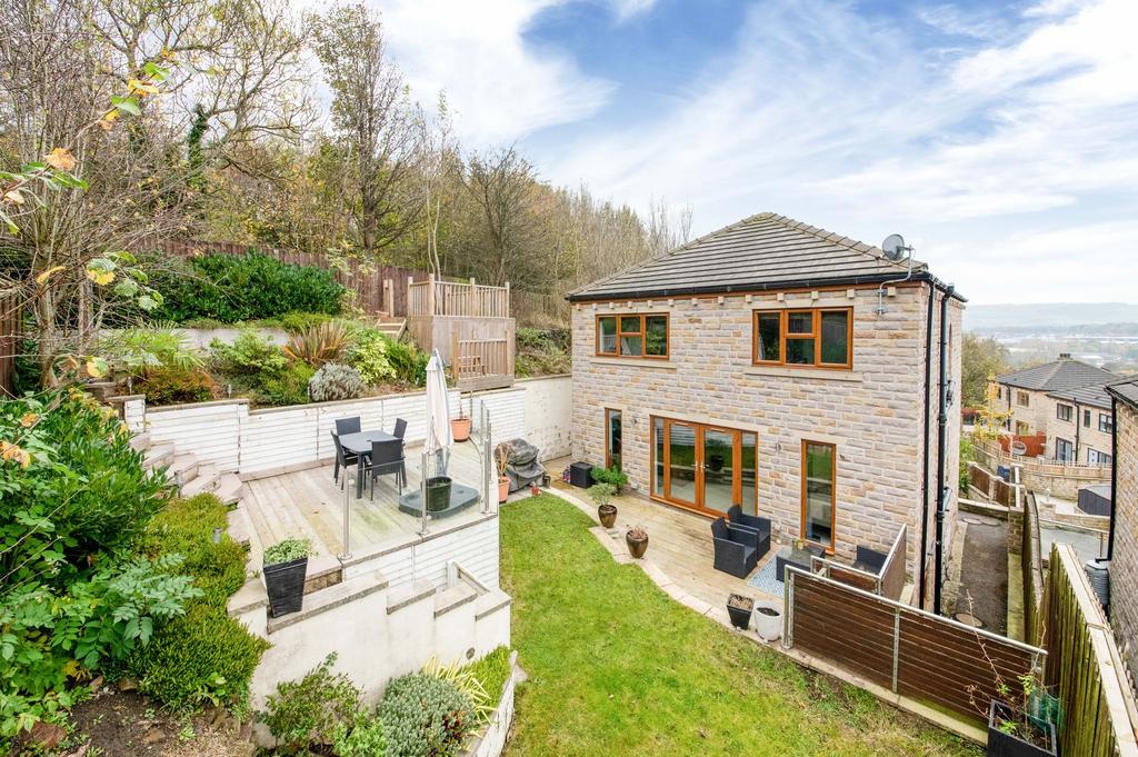 The Orchards, Earlsheaton, WF12 5 bed detached house - £475,000