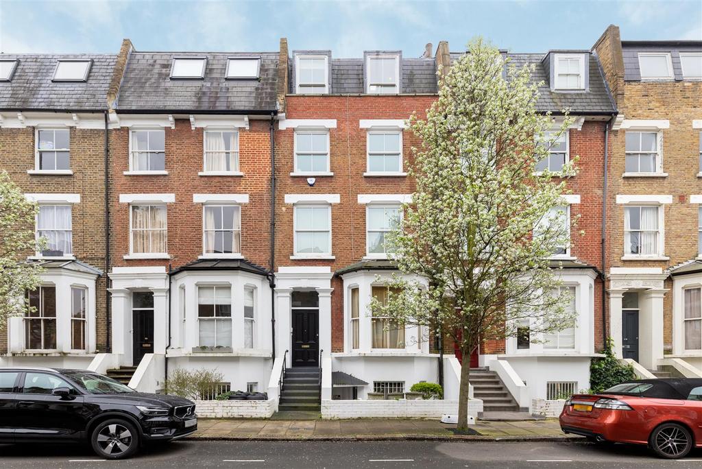 Westwick Gardens, London, W14 2 bed maisonette - £3,298 pcm (£761 pw)