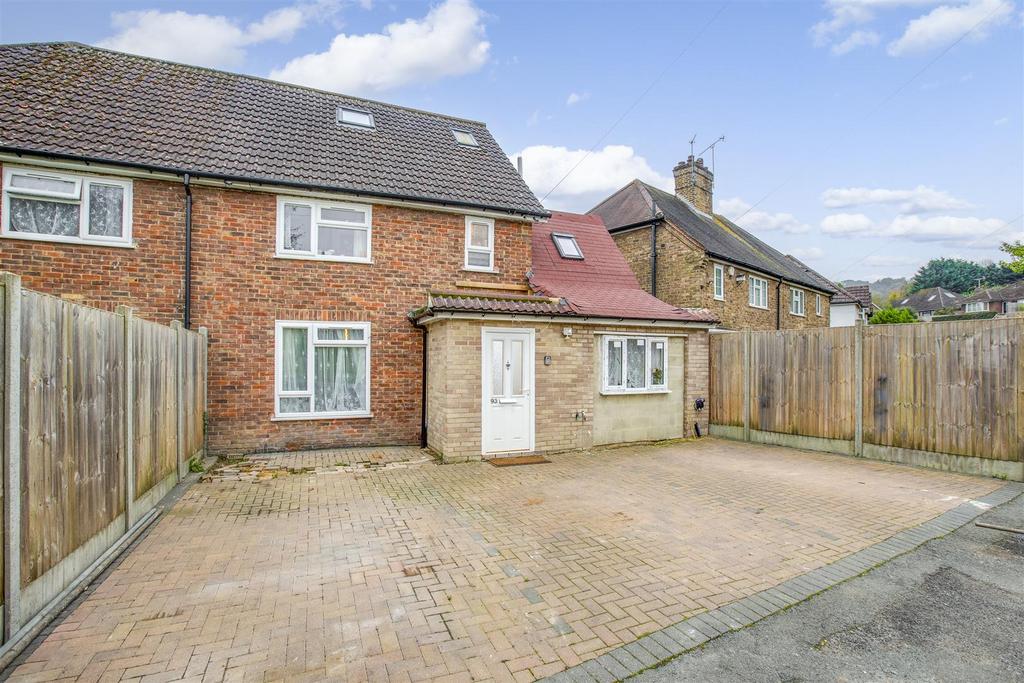 Beech Road, High Wycombe HP11 5 bed semi-detached house for sale - £600,000