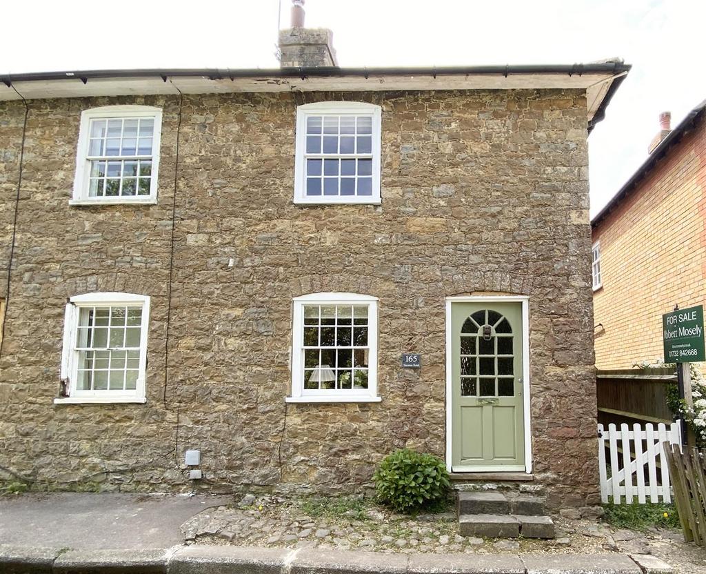 Norman Road, West Malling ME19 2 bed end of terrace house - £375,000