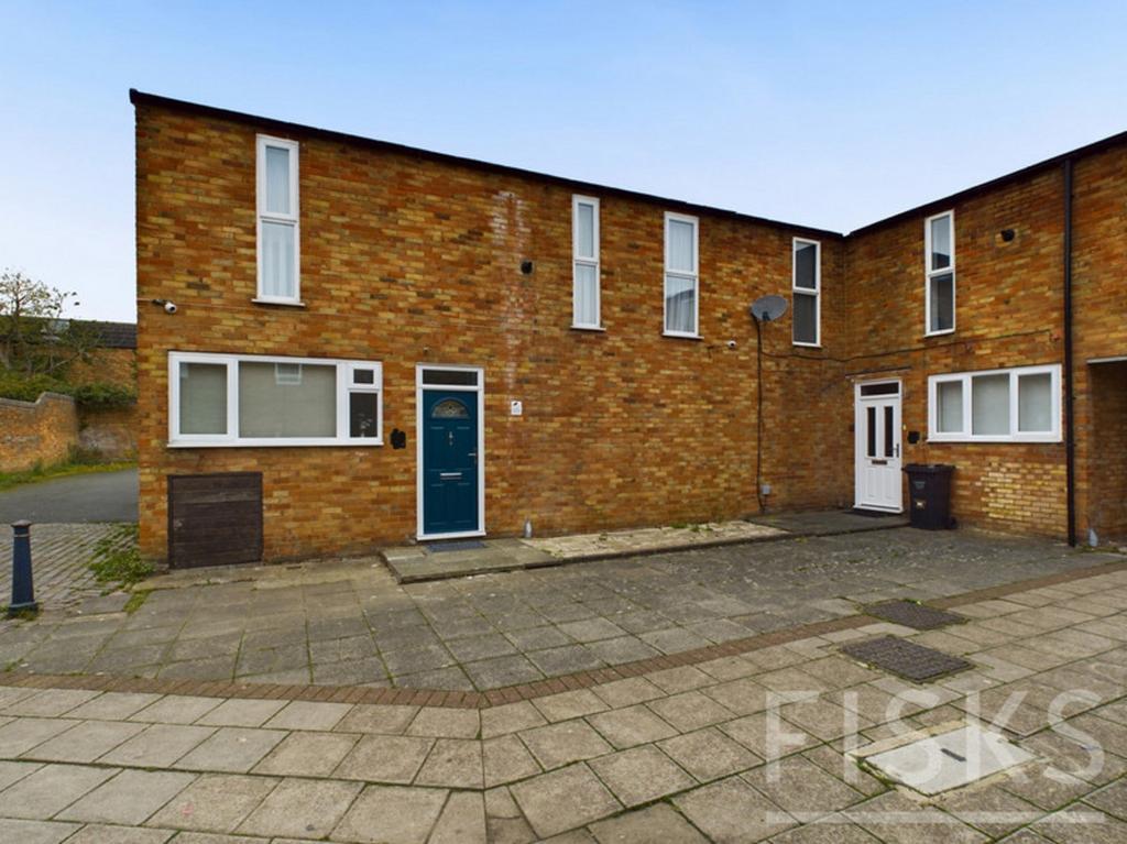 Sorrel Court, Basildon, SS15 3 bed semi-detached house - £315,000